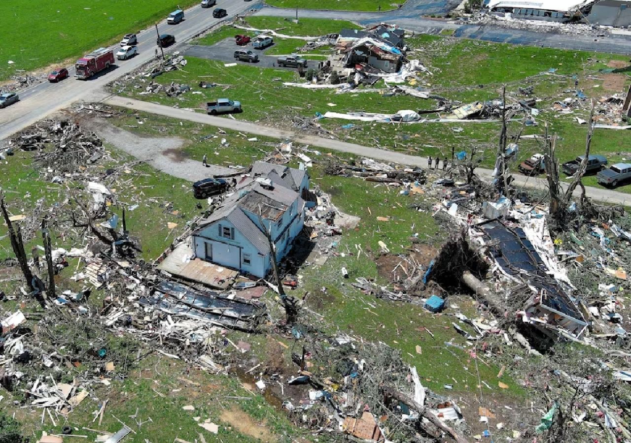 A Series of Extreme Tornadoes Associated With Severe Weather Left at ...