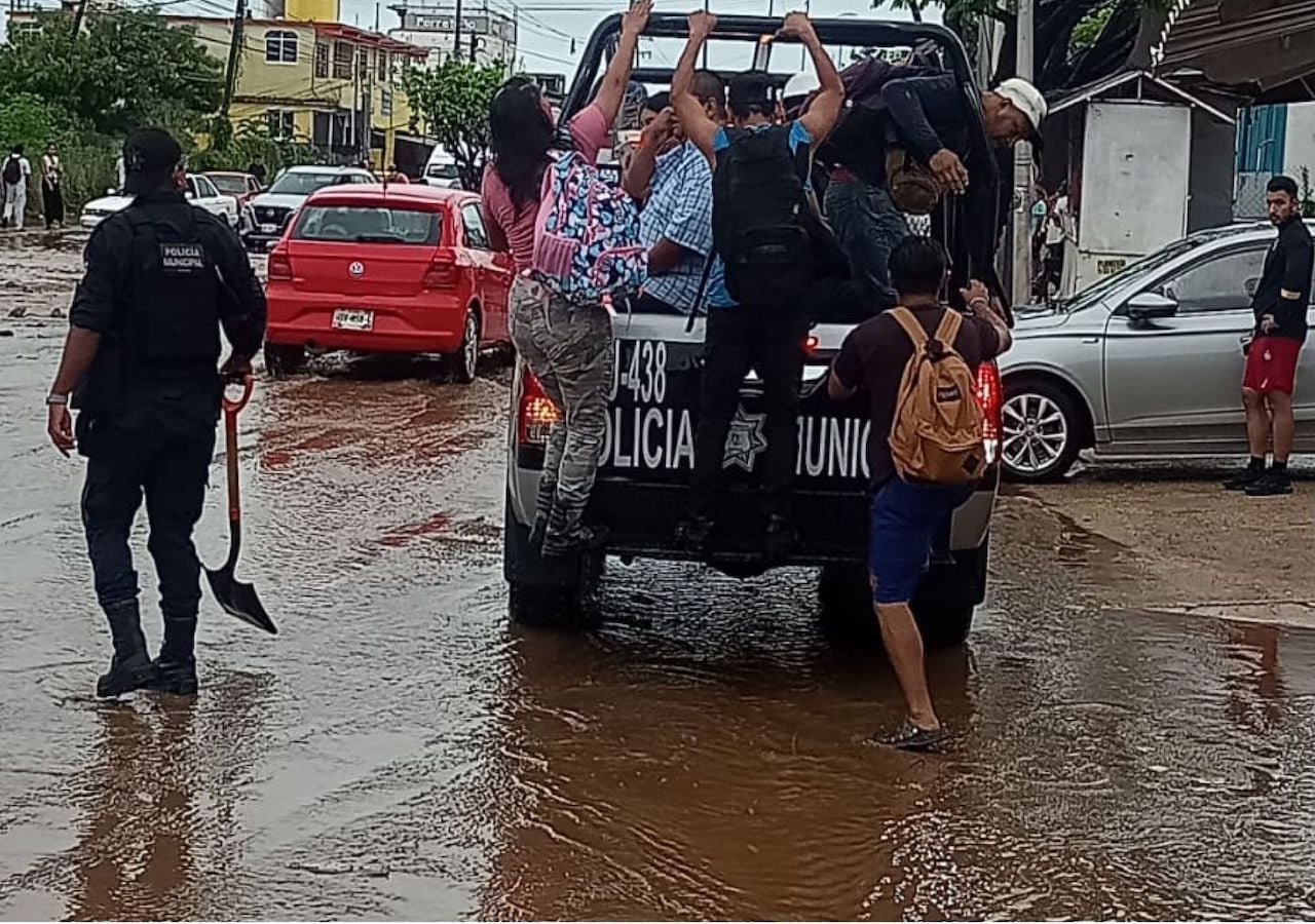 ¡Alerta! Inundaciones de hasta metro y medio, un fallecimiento ...