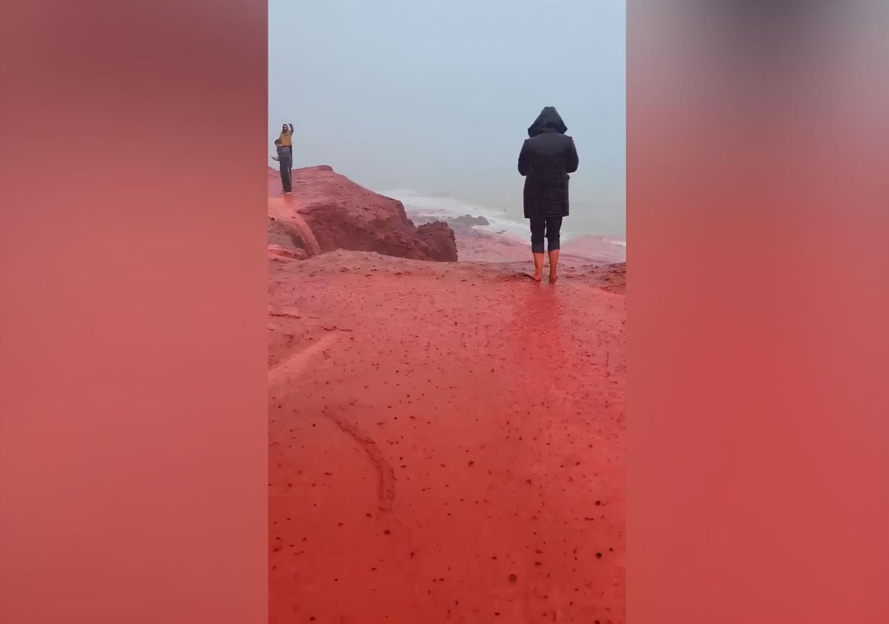Vídeo sorprendente: el asombroso espectáculo natural de la Playa Roja ...