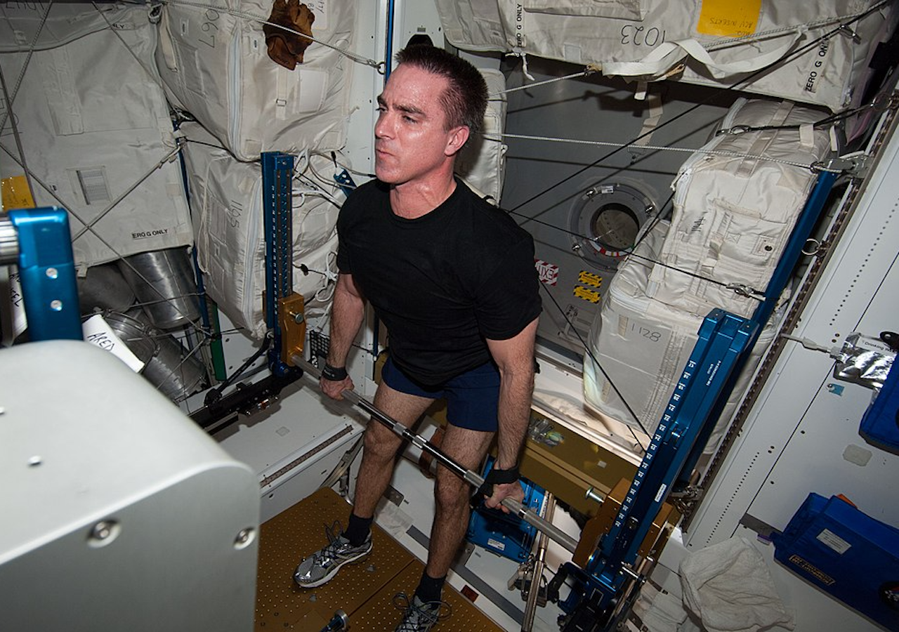 Weightlifting in weightlessness: Why astronauts are doing deadlifts in ...